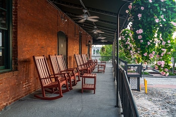 River Street Inn, Savannah: $272 Room Prices & Reviews | Travelocity