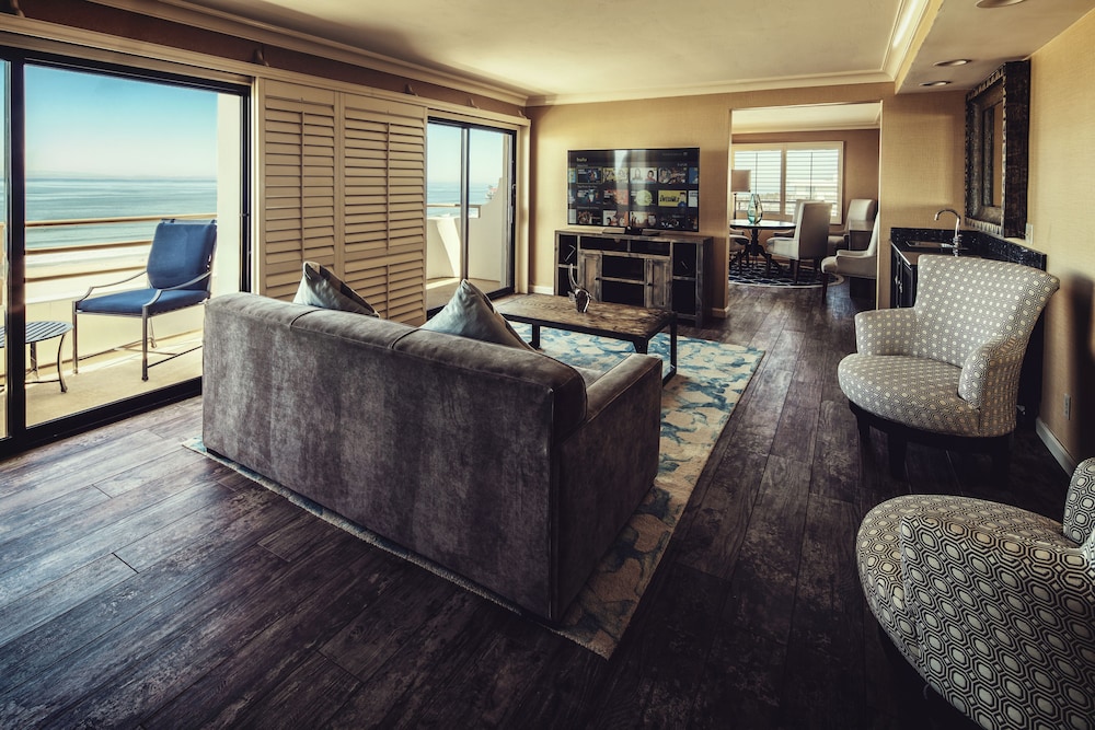 The Waterfront Beach Resort, A Hilton Hotel in Huntington Beach | Best ...