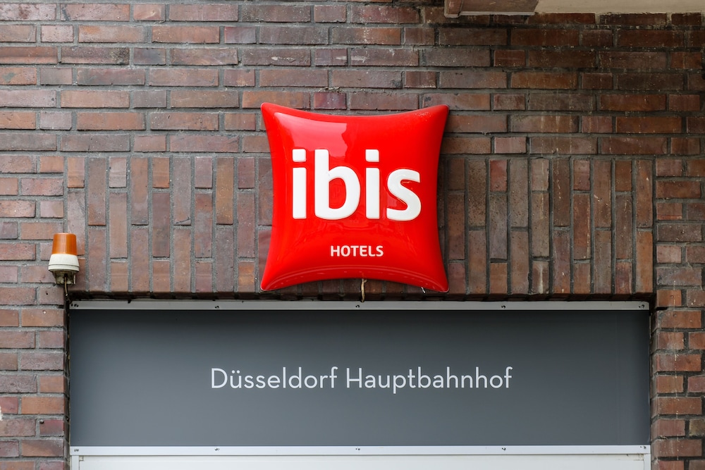 ibis Düsseldorf Hauptbahnhof in Düsseldorf | Best Rates & Deals on Orbitz