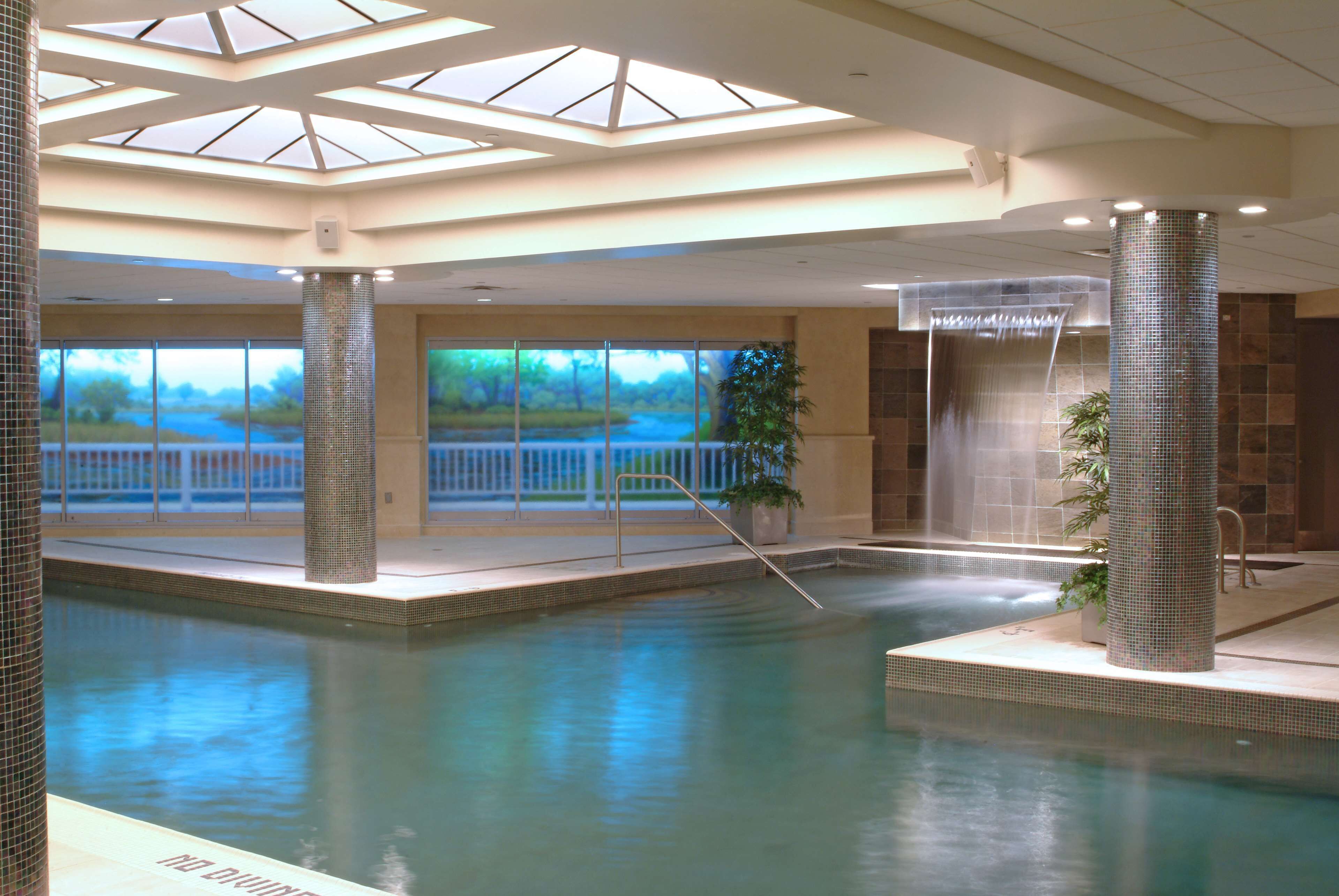 Radisson Plaza Hotel at Kalamazoo Center in Kalamazoo, MI | Expedia