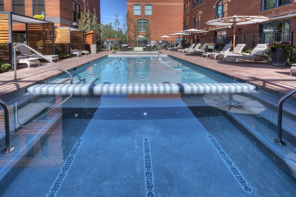 Hotel Jerome, An Auberge Resort in Aspen, CO | Expedia