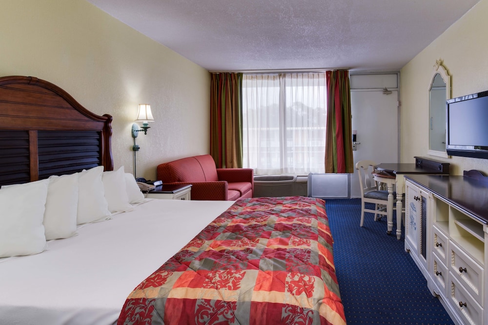 Seralago Hotel & Suites Main Gate East, Orlando: $48 Room Prices ...