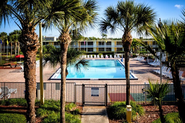 Seralago Hotel & Suites Main Gate East: 2022 Room Prices, Deals ...