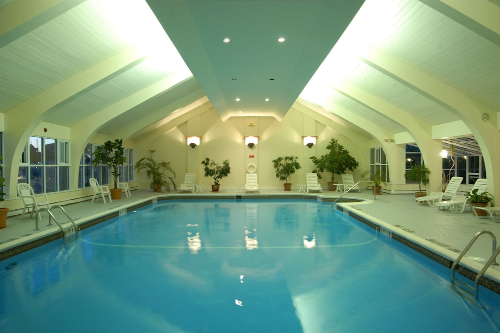 The Newport Harbor Hotel & Marina: 2019 Room Prices $76, Deals ...