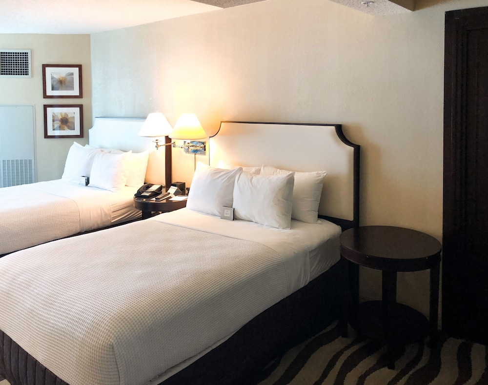 Fort Pontchartrain Detroit, a Wyndham Hotel - Reviews, Photos & Rates ...