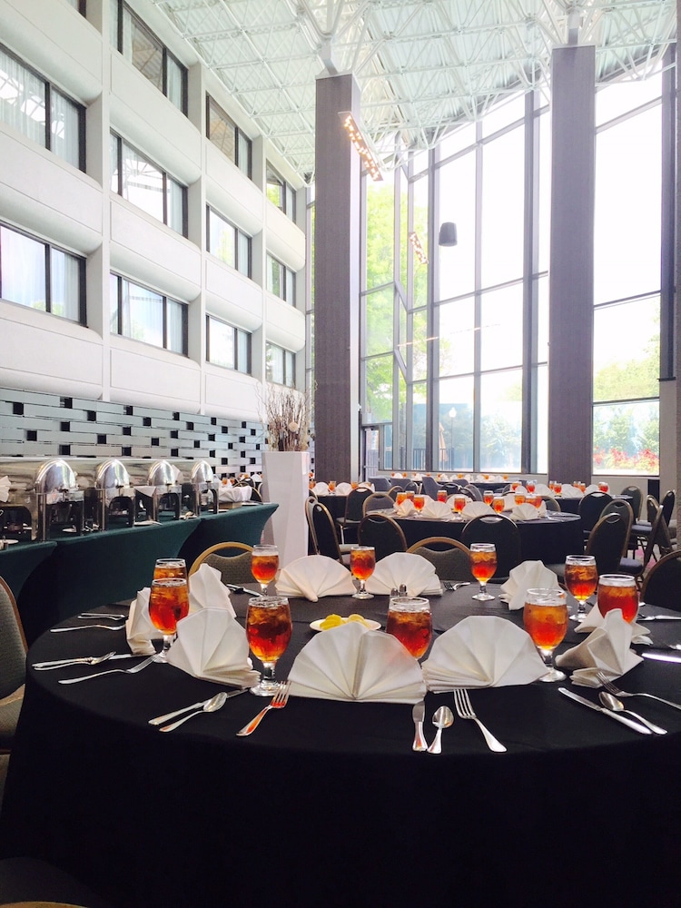 DoubleTree by Hilton Hotel Austin Northwest Arboretum in Austin | Best ...