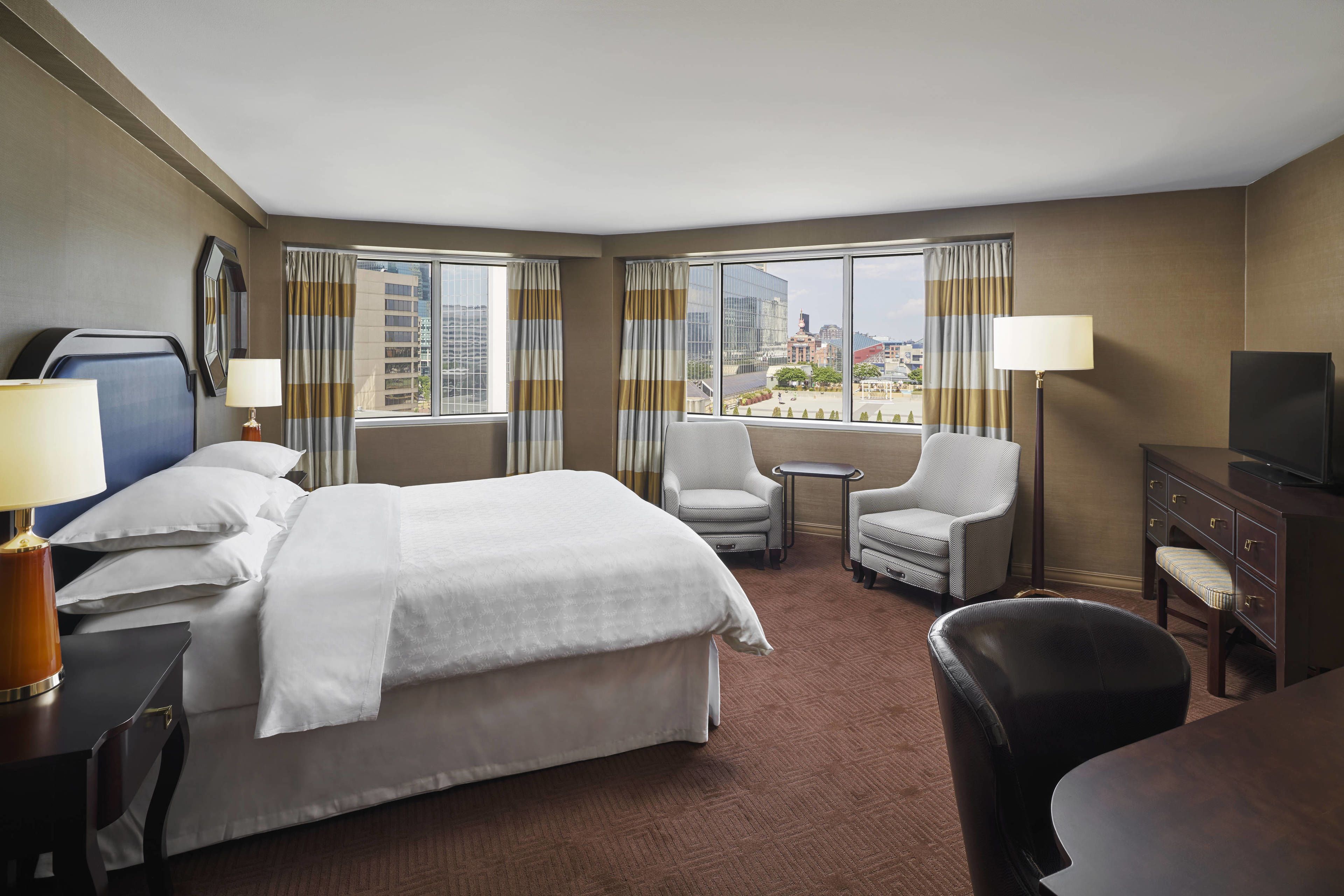 Sheraton Inner Harbor Hotel in Baltimore, MD | Expedia