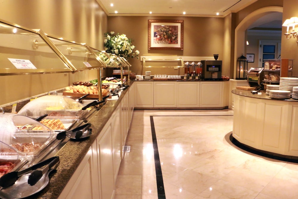 DoubleTree by Hilton Torrance - South Bay in Los Angeles | Best Rates ...