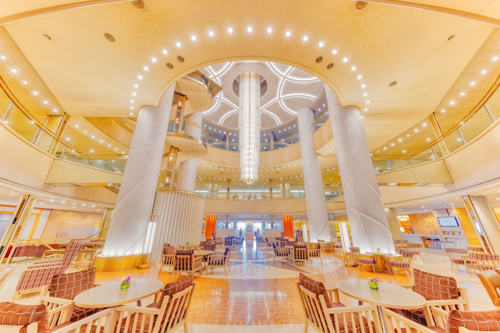 Be Elated at the Macaroon Station at the Swiss Hotel Nankai | Trip101