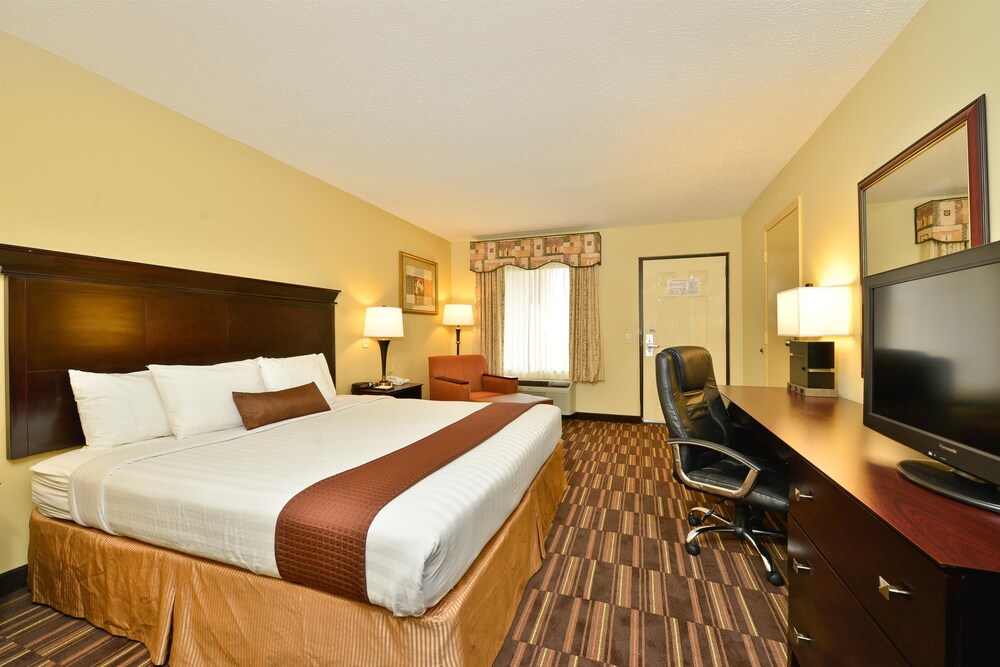 Best Western Greenville Inn, Greenville: $81 Room Prices & Reviews ...