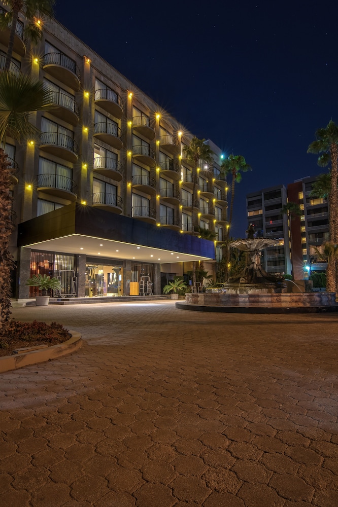 Hotel Lucerna Tijuana, Tijuana: $113 Room Prices & Reviews | Travelocity