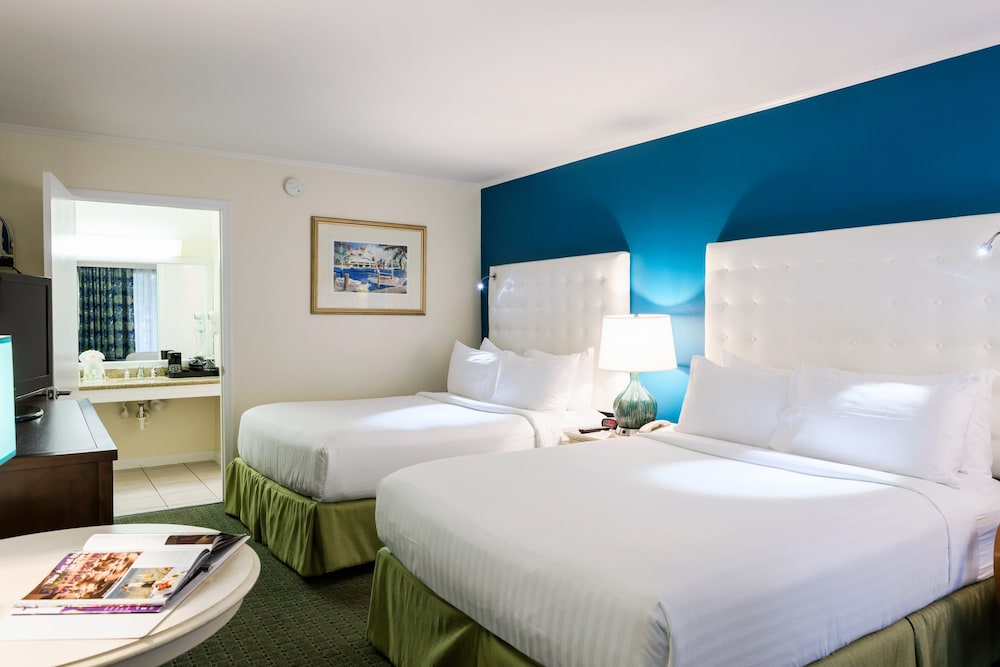 Holiday Inn Key Largo, an IHG Hotel, Key Largo: $260 Room Prices ...