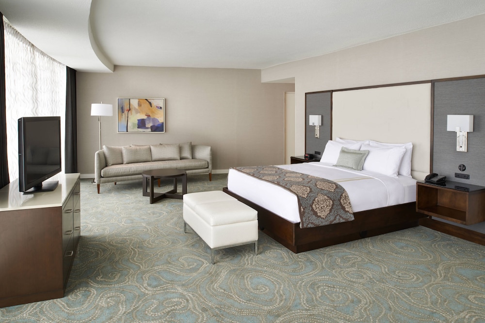 Top 5 Riverfront Hotels In Detroit, Michigan - Updated 2023 | Trip101