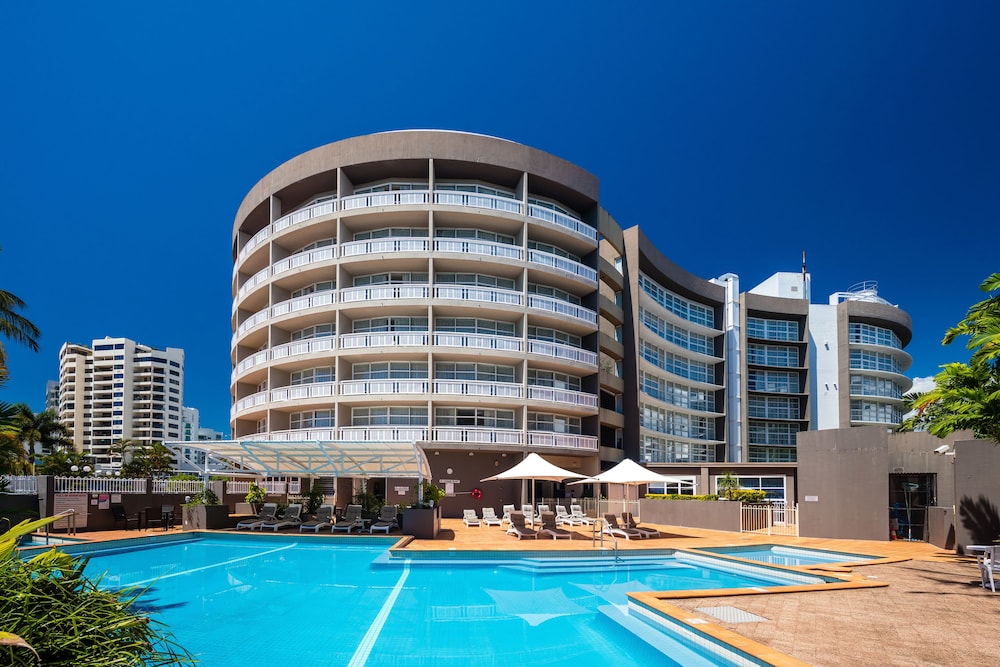DoubleTree by Hilton Hotel Cairns Deals & Reviews (Cairns, AUS) | Wotif