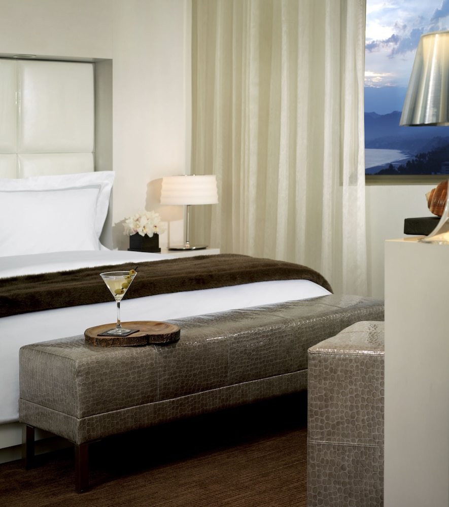 The Huntley Hotel in Los Angeles | Best Rates & Deals on Orbitz