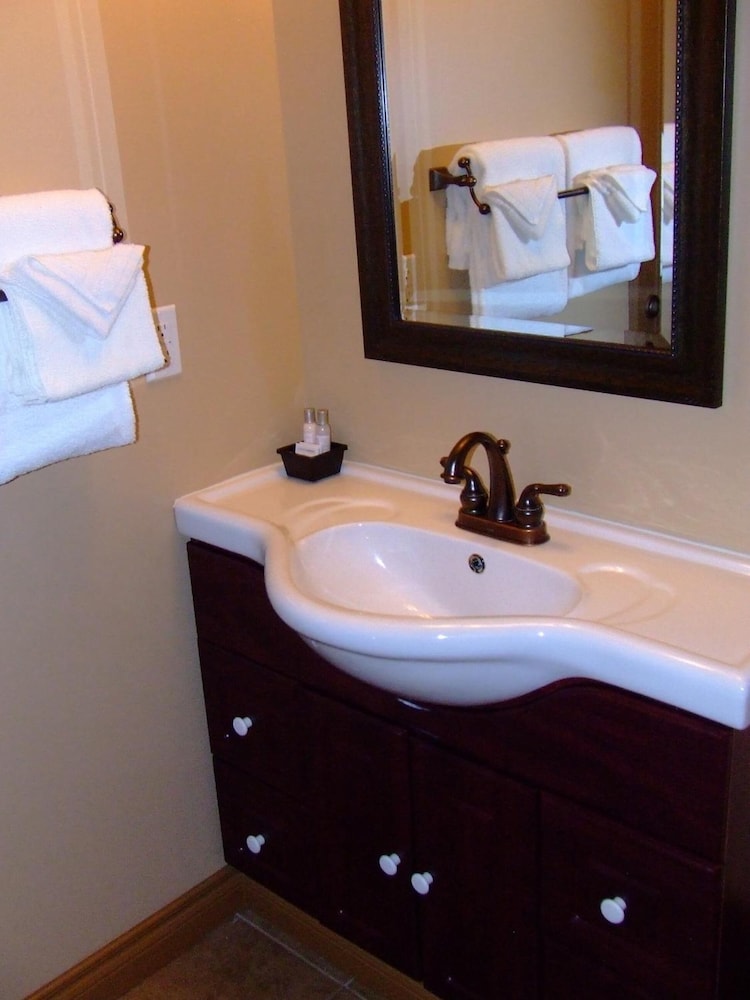 Yukon Inn in Whitehorse | Best Rates & Deals on Orbitz