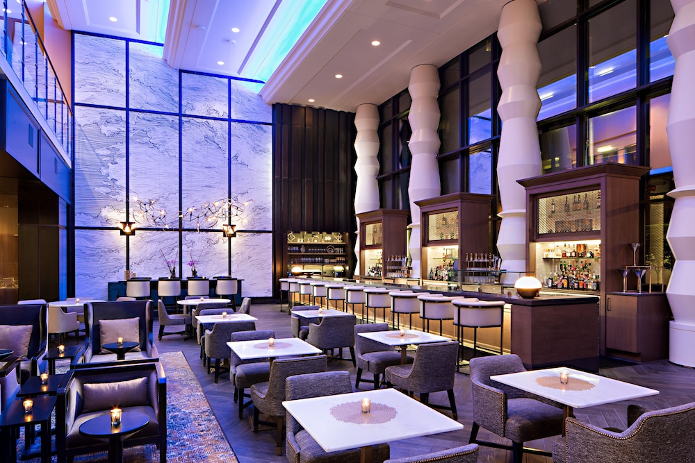 Amway Grand Plaza, Curio Collection by Hilton in Grand Rapids | Best ...