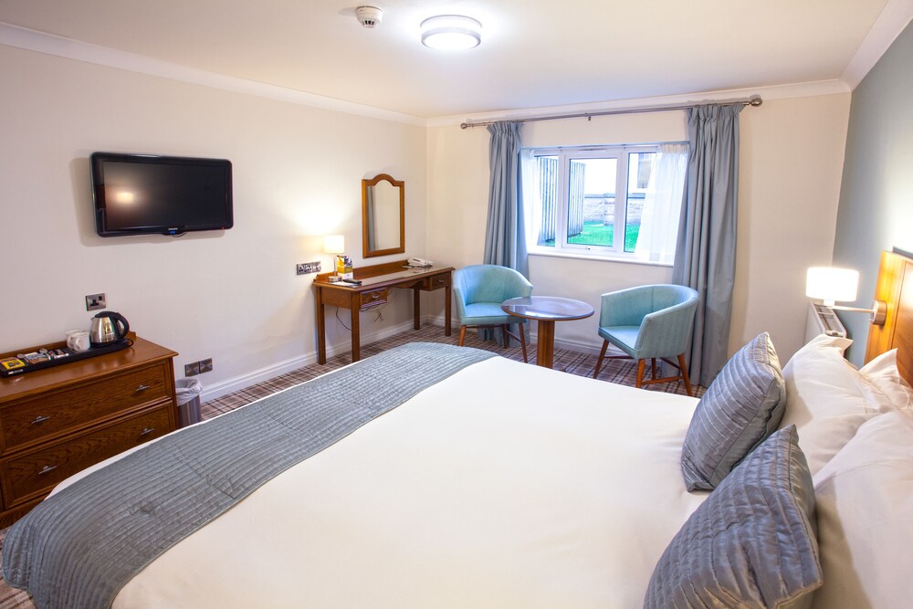 Last Drop Village Hotel and Spa Deals & Reviews (Bolton, GBR) | Wotif