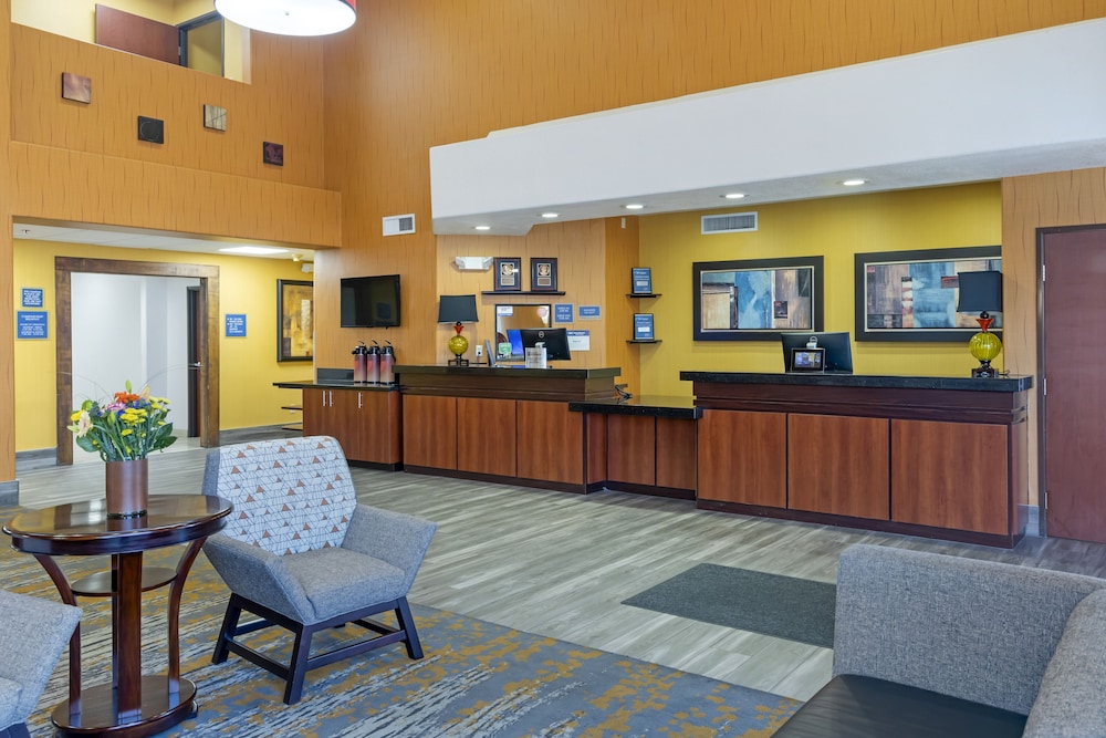 Best Western Plus Fresno Inn in Fresno | Best Rates & Deals on Orbitz