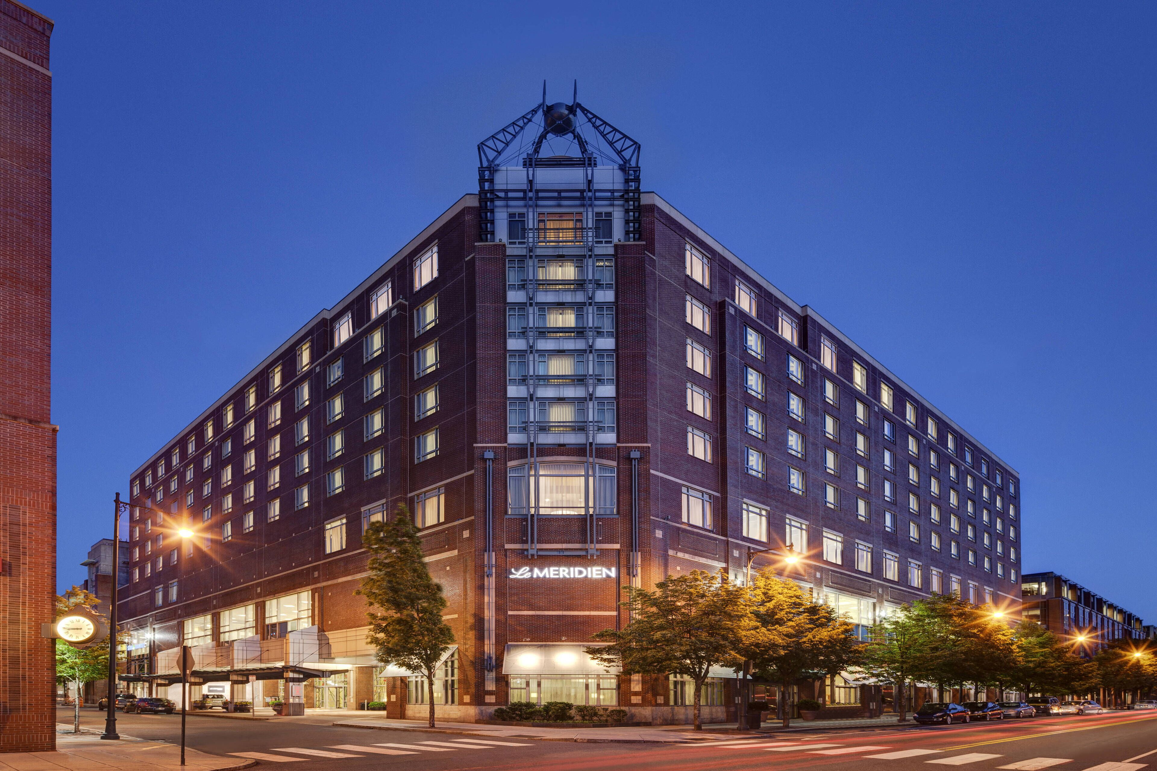 Boston Marriott Cambridge In Cambridge Ma Expedia