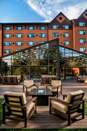 Book Rocky Gap Casino & Resort in Cumberland | Hotels.com