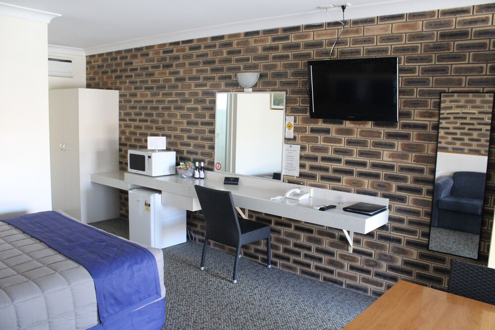 Top Of The Town Motel Deals & Reviews (Inverell, AUS) | Wotif