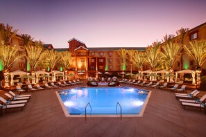 Silverton Casino Hotel: 2022 Room Prices, Deals & Reviews | Expedia.com