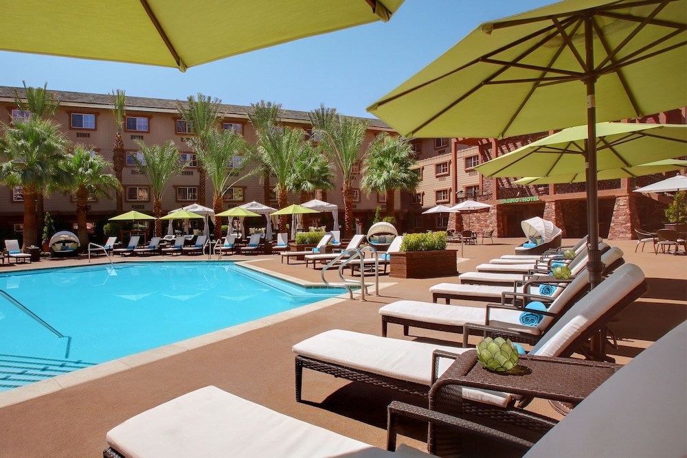 Silverton Casino Lodge - Newly Renovated, Las Vegas: $92 Room Prices ...
