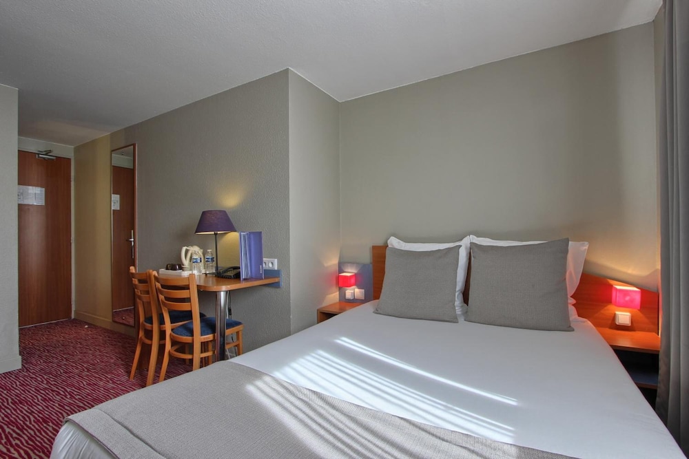 Timhotel Nation in Paris | Best Rates & Deals on Orbitz