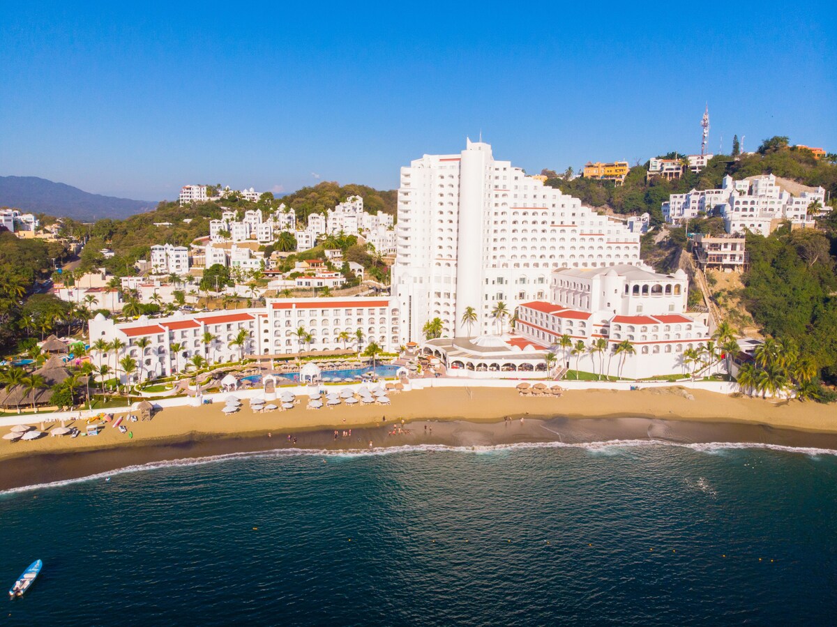 Tesoro Manzanillo All Inclusive: 2022 Room Prices, Deals & Reviews ...