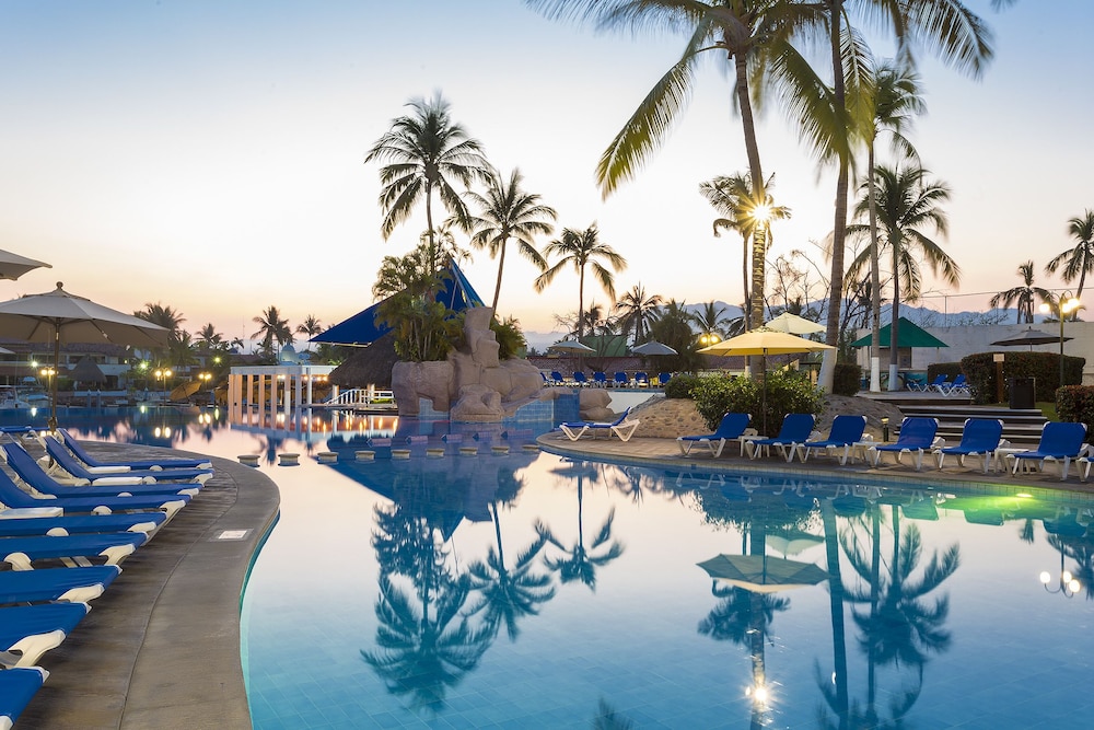 Vamar Vallarta All Inclusive Marina and Beach Resort in Puerto Vallarta ...