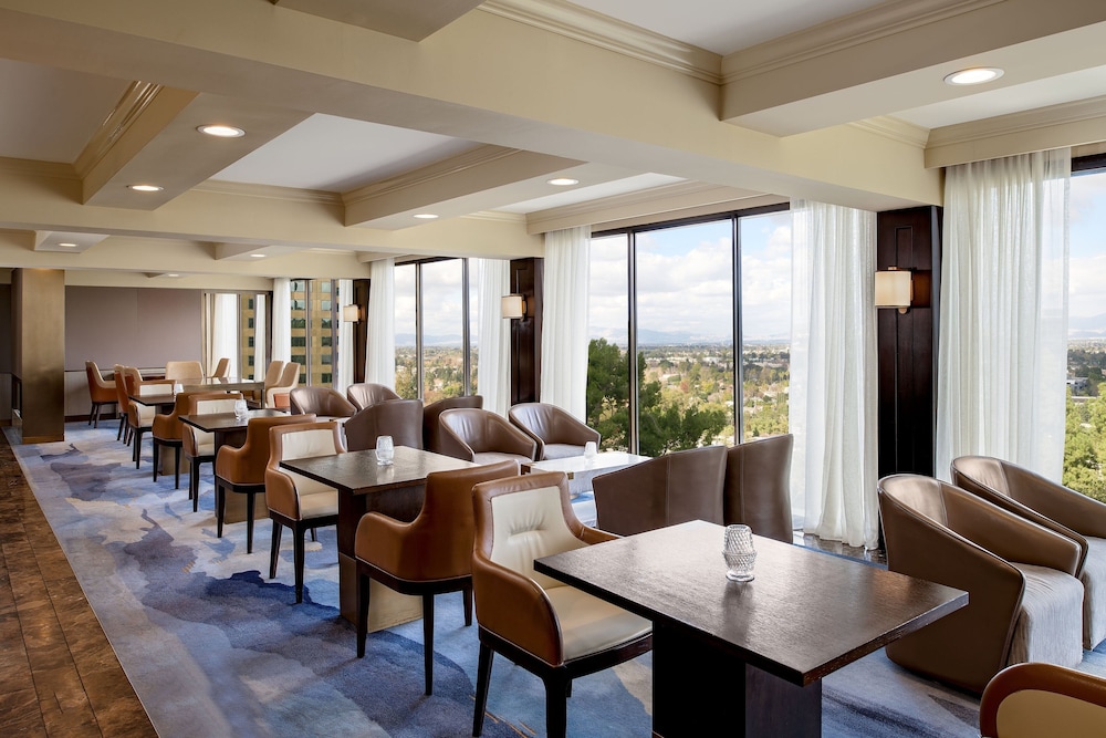 Sheraton Universal Hotel in Los Angeles | Best Rates & Deals on Orbitz