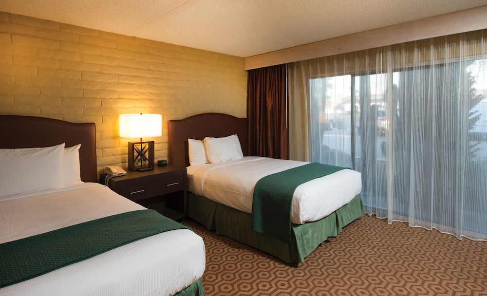 DoubleTree Suites by Hilton Tucson - Williams Center in Tucson | Best ...