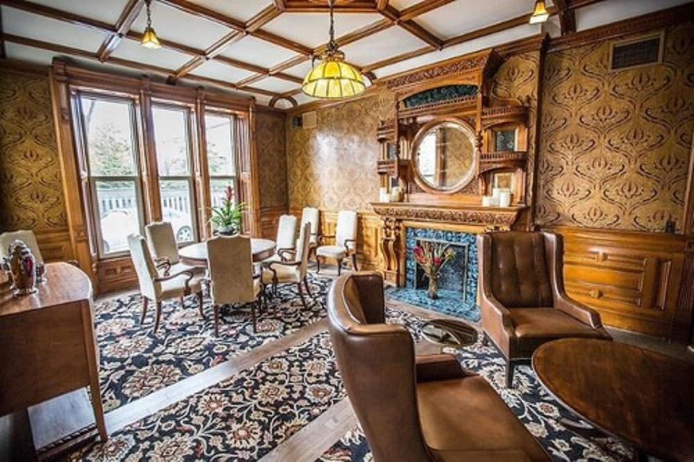 Idlewyld Inn & Spa, London: $136 Room Prices & Reviews | Travelocity