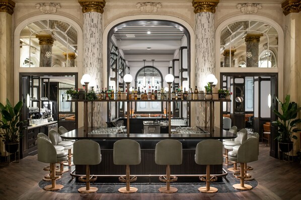 Book The Fairmont Palliser in Calgary | Hotels.com