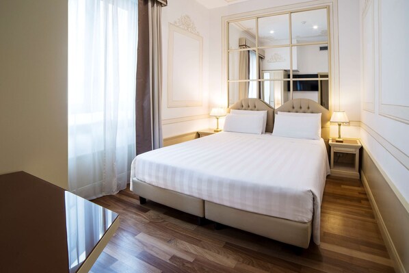 Radisson Blu GHR Hotel, Rome in Rome, Italy | Expedia