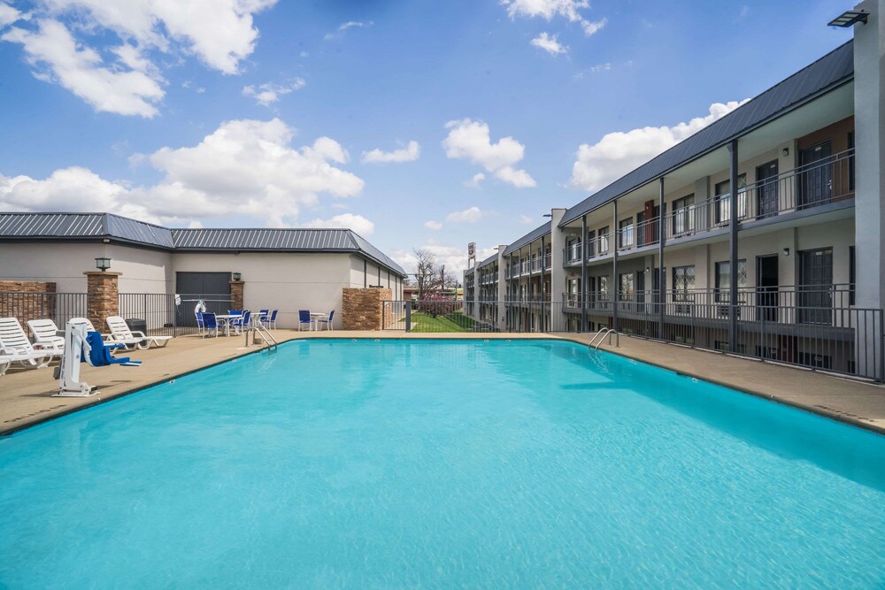 Knights Inn Nashville in Nashville | Best Rates & Deals on Orbitz