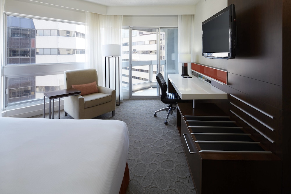 Delta Hotels by Marriott Montreal in Montreal | Best Rates & Deals on ...