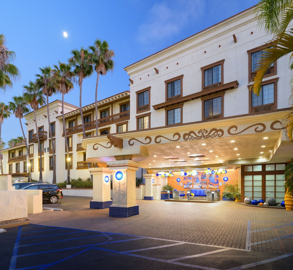 Courtyard by Marriott Old Town in San Diego | Best Rates & Deals on Orbitz