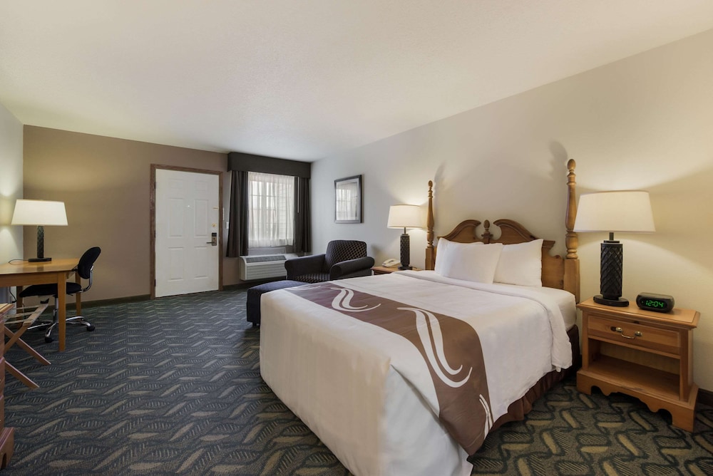Quality Inn & Suites Red Wing in Red Wing | Best Rates & Deals on Orbitz