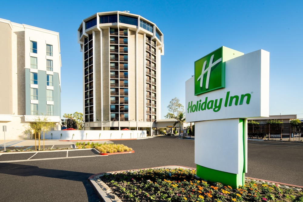 Holiday Inn Long Beach Airport Hotel and Conference Center, an IHG ...