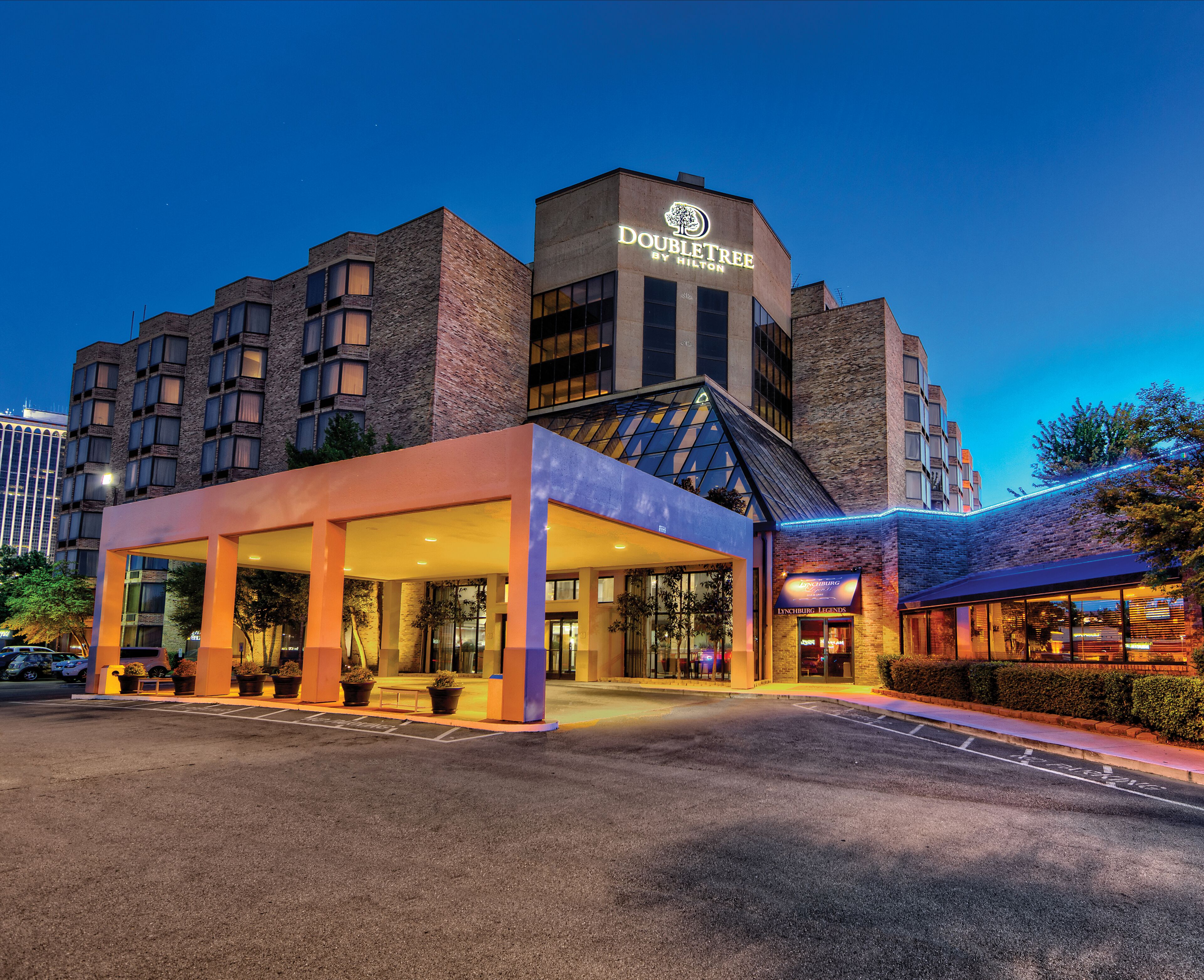 DoubleTree by Hilton Hotel Memphis in Memphis, TN | Expedia
