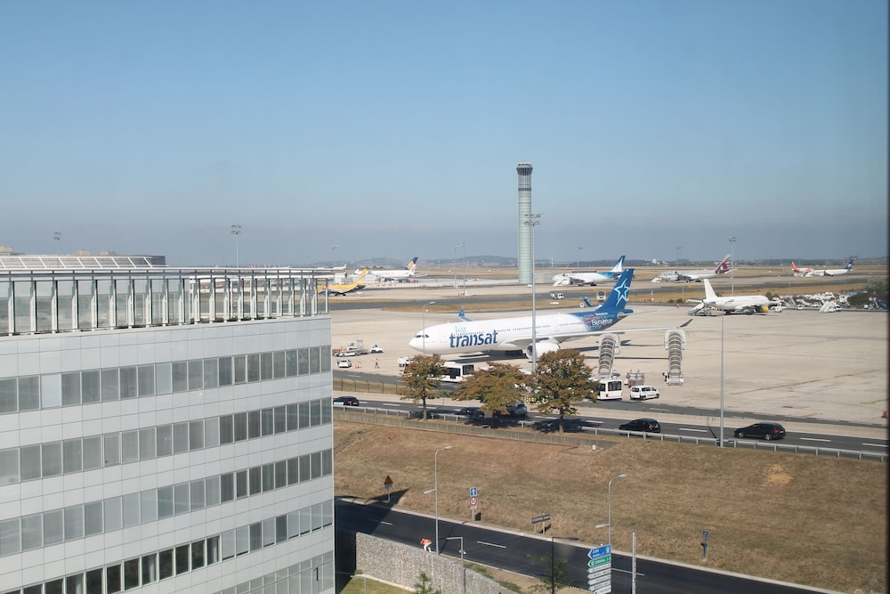 Hilton Paris Charles de Gaulle Airport in Paris | Best Rates & Deals on ...