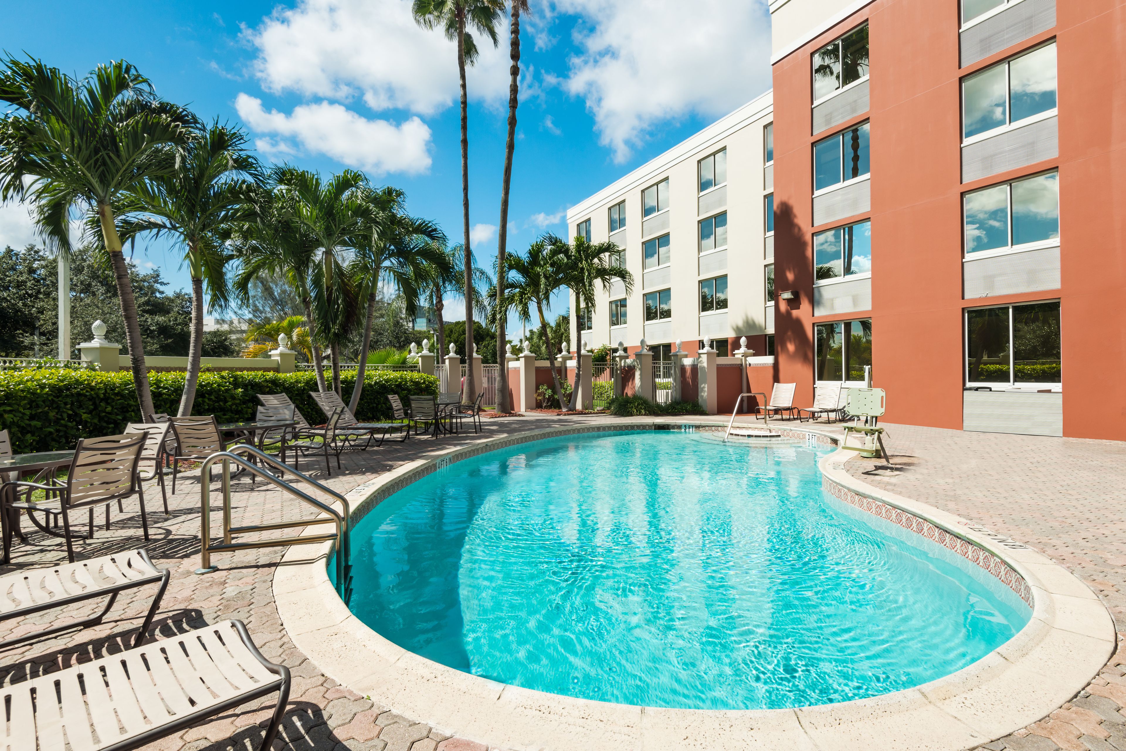 Holiday Inn Express Doral, an IHG Hotel in Doral, FL | Expedia