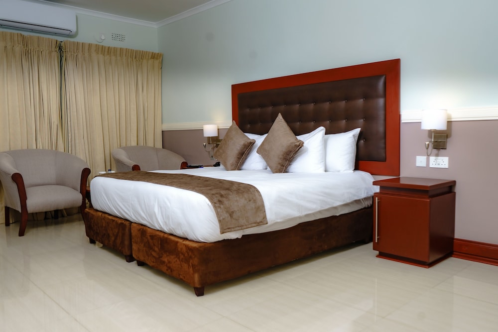 Great Zimbabwe Hotel: AU$155 Deals & Reviews (Masvingo, ZWE) | Wotif