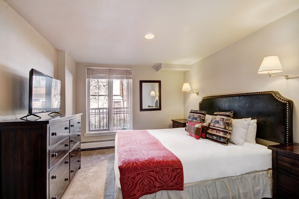 The Lodge at Vail, A RockResort in Vail | Best Rates & Deals on Orbitz