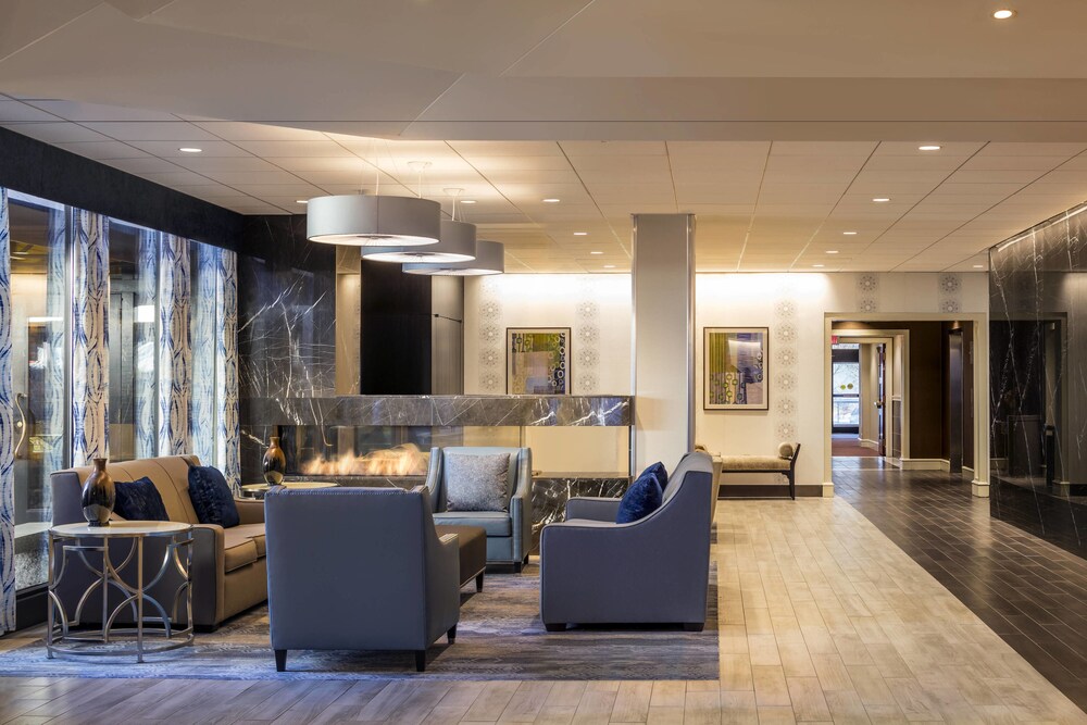 Four Points By Sheraton Norwood in Boston | Best Rates & Deals on Orbitz