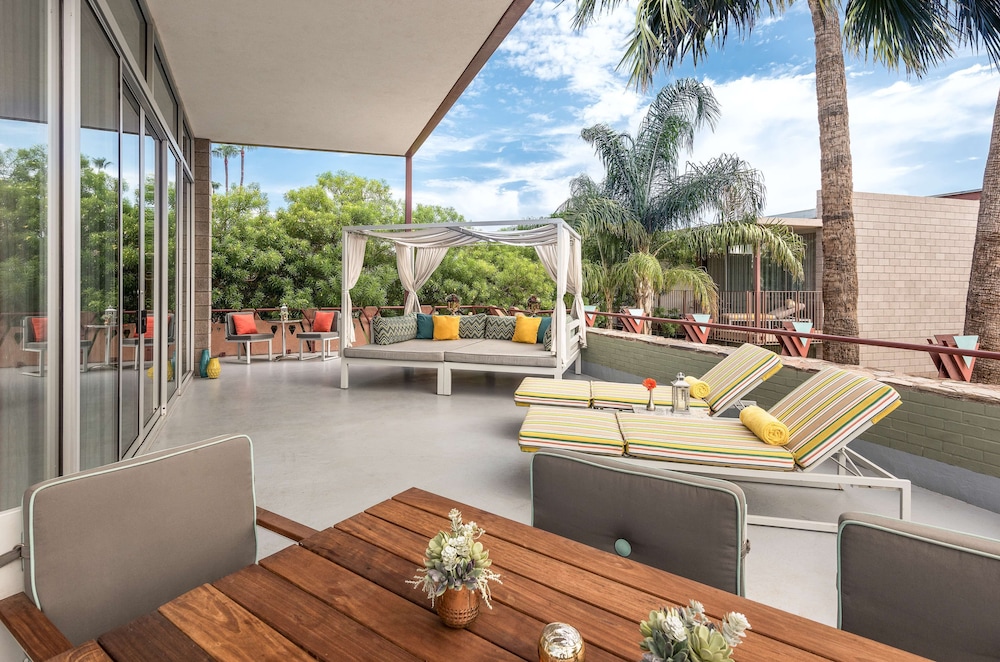 Hotel Valley Ho in Phoenix | Best Rates & Deals on Orbitz