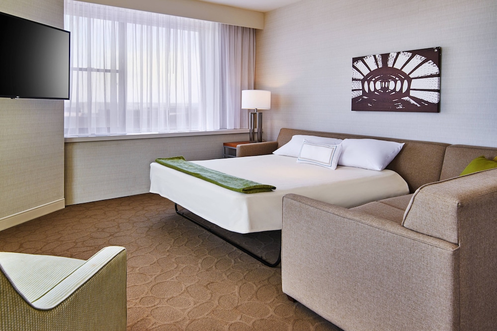 Delta Hotels by Marriott Dartmouth in Dartmouth | Best Rates & Deals on ...