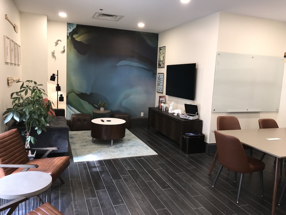 10 Best Hotels With Pool In Moncton, Canada | Trip101